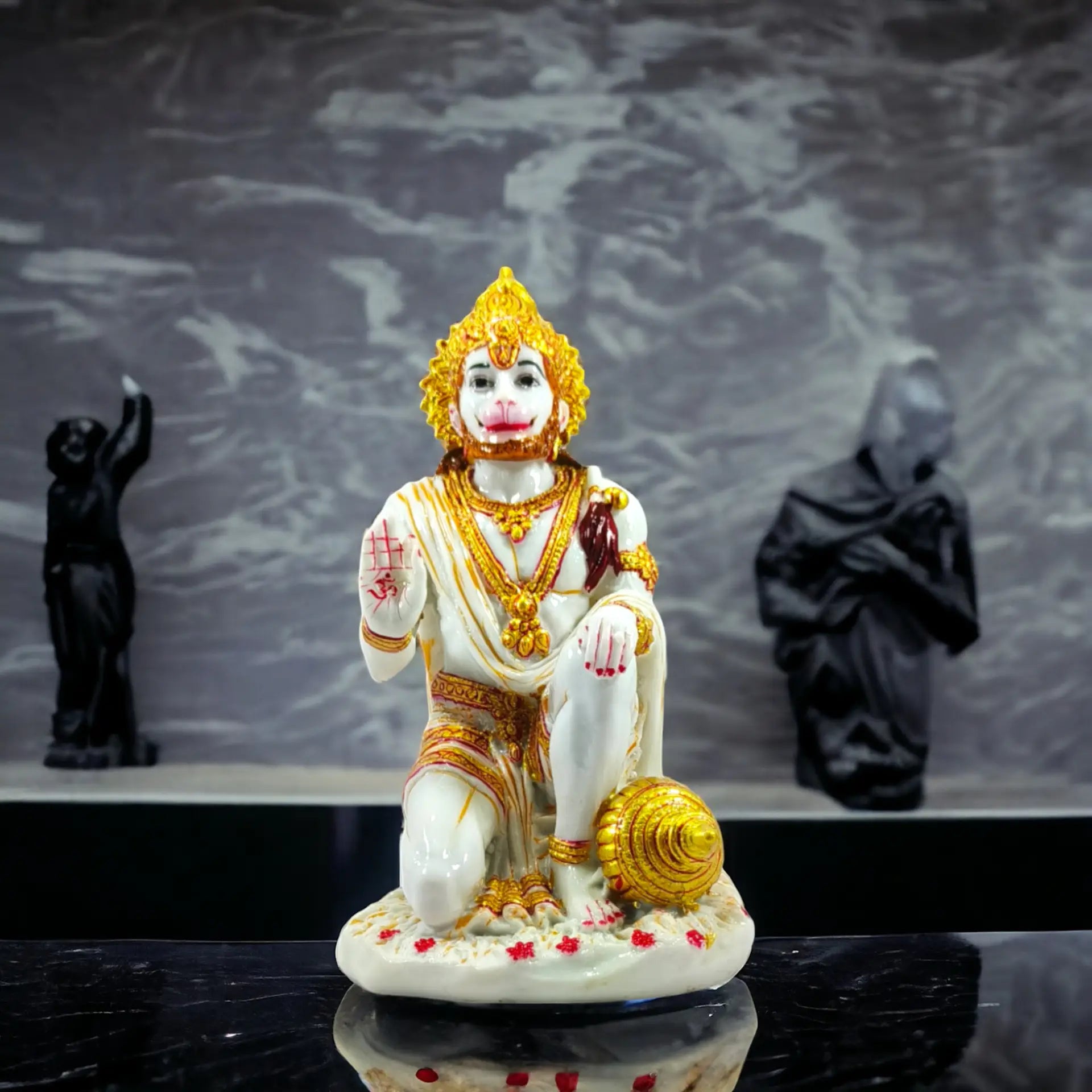 Hanuman with Gadda Resin Statue – Aurance